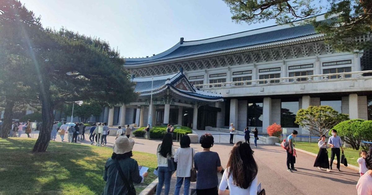 Blue House Opens to the Public – Beautiful in Seoul